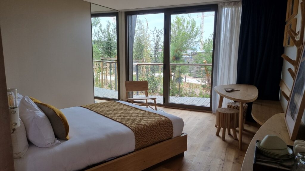 On a testé Ecolodgee, le nouvel hôtel du Futuroscope