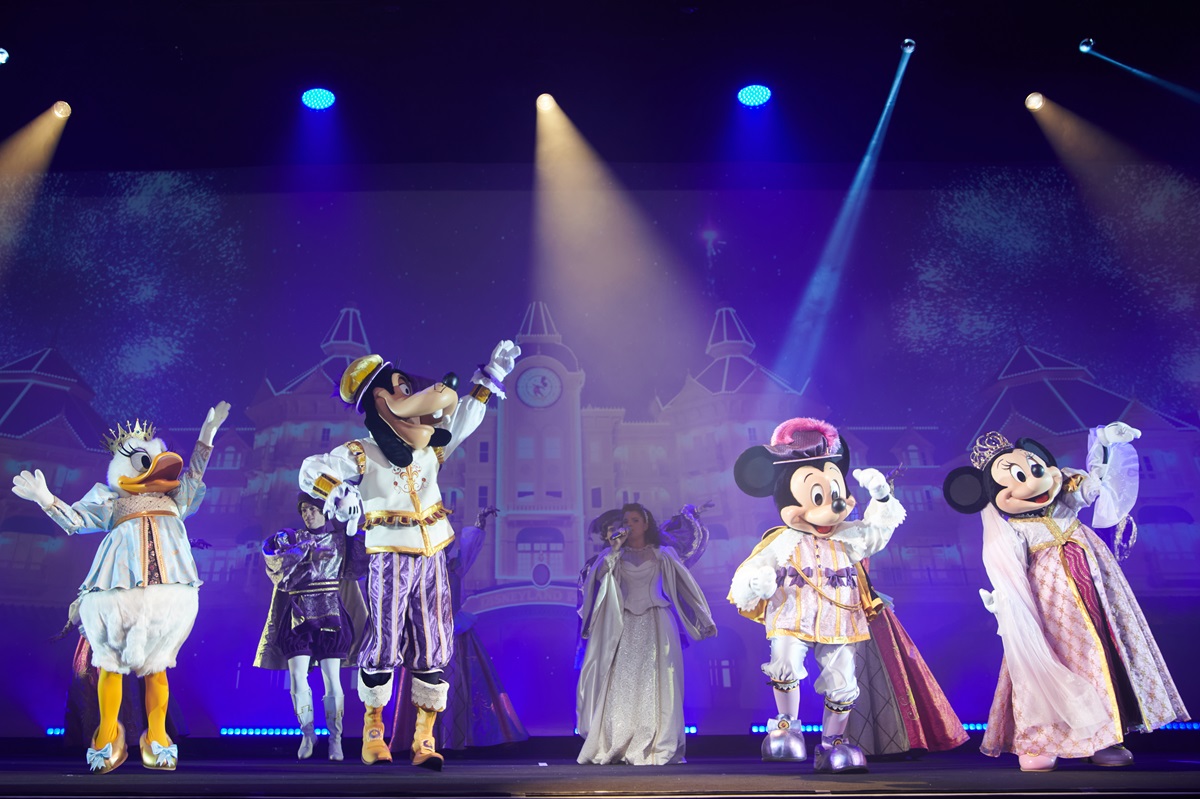 Disneyland Paris : "L’agent doit réussir à immerger son client dans la magie de notre destination"