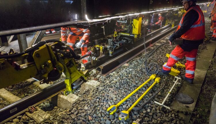 SNCF Réseau attribue deux contrats pour accélérer la régénération du réseau