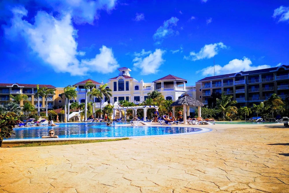 Cuba : des hôtels d’État loués à des chaînes internationales