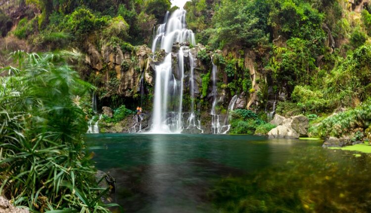 La taxe sur les billets d'avion (TSBA) finalement adoptée : tous les ...